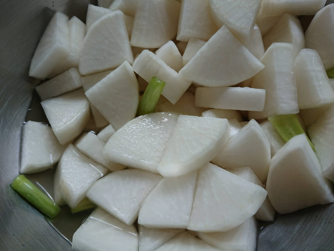 美味しい自家製カクテキのレシピ。大根の食感をアップ＋水っぽくならないコツ | カライチ